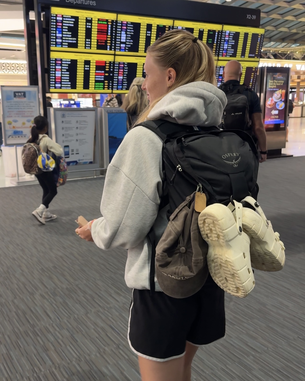 Best Backpack for Backpacking Southeast Asia: Osprey Fairview 70L ...